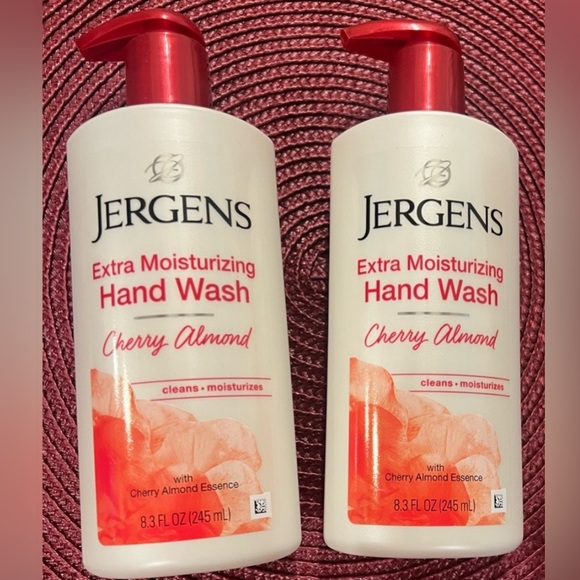 Jergens | Bath & Body | Jergens Extra Moisturizing Hand Soap Original ...